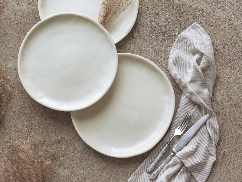 Ceramic creamy matte dinner plate made by hands – Mr. Bowl Ceramics