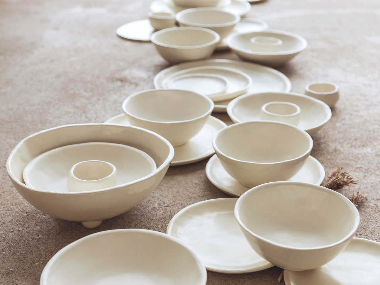 Ceramic creamy matte dinner plate made by hands – Mr. Bowl Ceramics