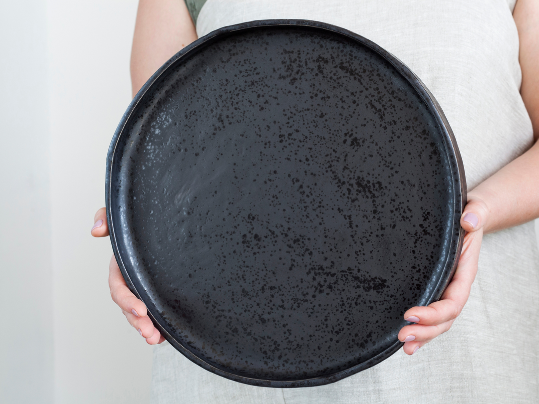 Black matte large round platter – Mr. Bowl Ceramics